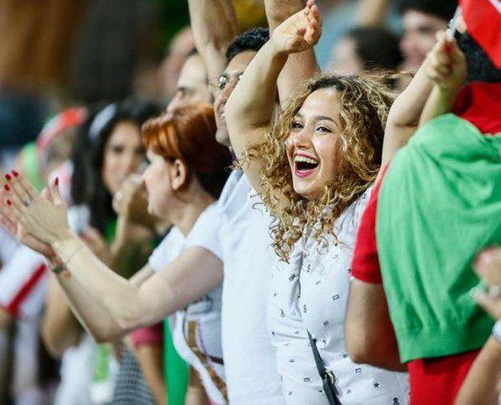 تصاویر/ تماشاگران و هواداران ایرانی در استرالیا - مجله اینترنتی دوستان